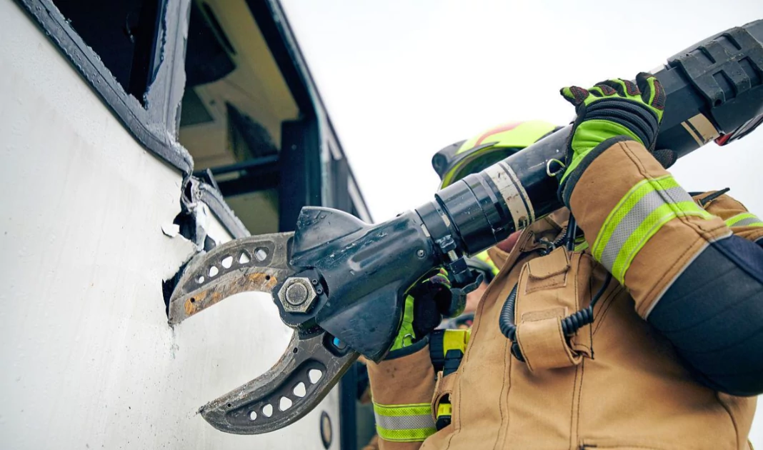What Are Firefighter Pliers? Types, Uses, Models Training Guide | Poseidon